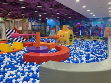 The Happy Prince in the Happy Castle | Janiqueel